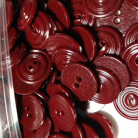 Vintage Maroon Buttons | Office | Vintage 94s Marooncranberry Small ...